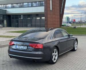 Grey Audi A8 2011 in Klaipeda, with an engine capacity of 4.13 L and mileage of 287 thousand km for 14700 €, photo 4 on AUTOMOTO.COM.LV