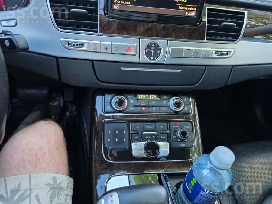 Pelēks Audi A8 2011 Rīga, ar dzinēja tilpumu 3.00 L un nobraukumu 352 tūkst. km par 12500 €, foto 15 vietnē AUTOMOTO.COM.LV