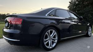 Grey Audi A8 2011 in Siauliai, with an engine capacity of 3.00 L and mileage of 430 thousand km for 9500 €, photo 6 on AUTOMOTO.COM.LV