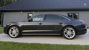 Grey Audi A8 2011 in Siauliai, with an engine capacity of 3.00 L and mileage of 430 thousand km for 9500 €, photo 7 on AUTOMOTO.COM.LV