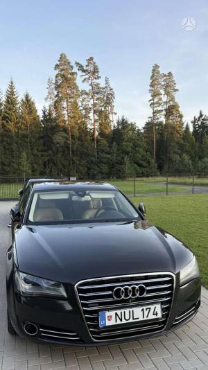 Grey Audi A8 2011 in Siauliai, with an engine capacity of 3.00 L and mileage of 430 thousand km for 9500 €, photo 12 on AUTOMOTO.COM.LV