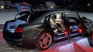Grey Audi A8 2011 in Siauliai, with an engine capacity of 3.00 L and mileage of 430 thousand km for 9500 €, photo 21 on AUTOMOTO.COM.LV