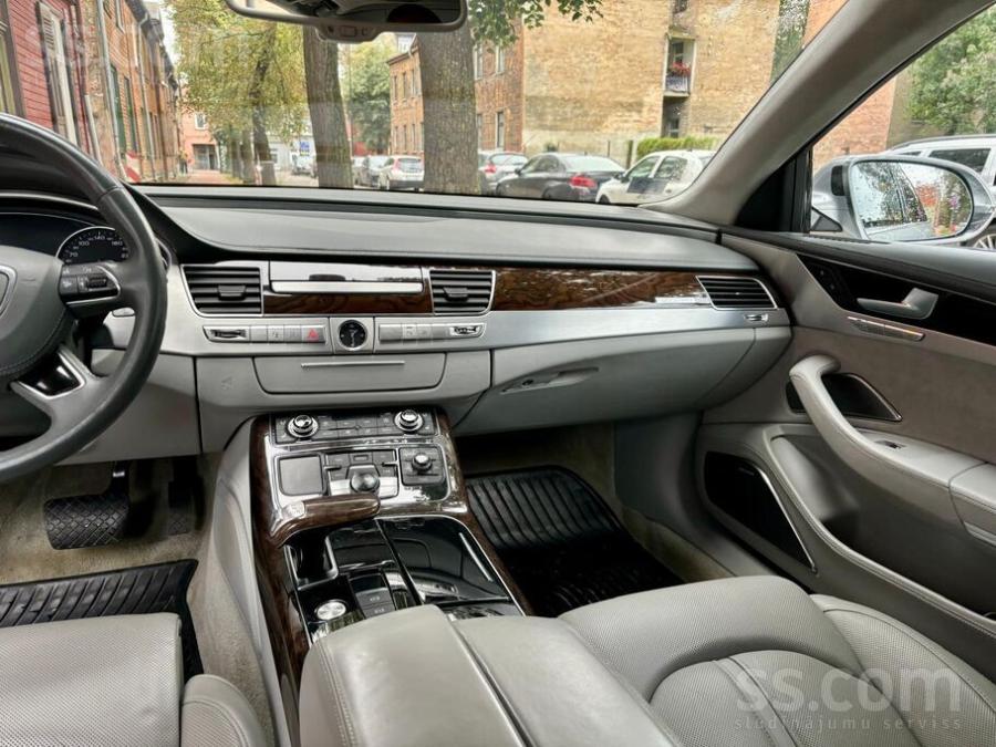 Grey Audi A8 2011 in Riga, with an engine capacity of 6.30 L and mileage of 0 thousand km for 10499 €, photo 3 on AUTOMOTO.COM.LV