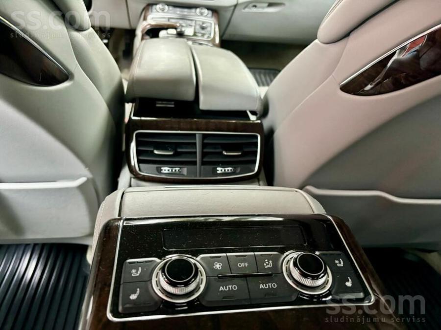 Grey Audi A8 2011 in Riga, with an engine capacity of 6.30 L and mileage of 0 thousand km for 10499 €, photo 5 on AUTOMOTO.COM.LV