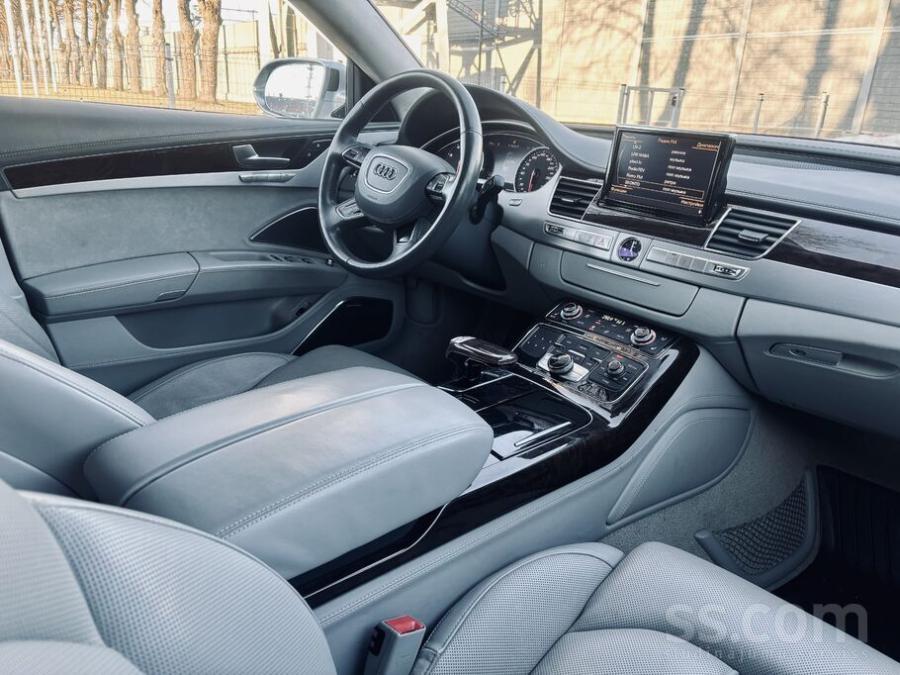 Grey Audi A8 2011 in Riga, with an engine capacity of 6.30 L and mileage of 0 thousand km for 10499 €, photo 17 on AUTOMOTO.COM.LV
