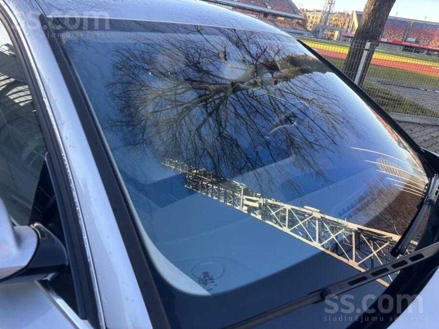 Grey Audi A8 2011 in Riga, with an engine capacity of 6.30 L and mileage of 0 thousand km for 10499 €, photo 29 on AUTOMOTO.COM.LV