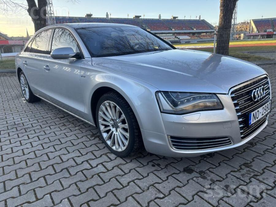 Grey Audi A8 2011 in Riga, with an engine capacity of 6.30 L and mileage of 0 thousand km for 10499 €, photo 30 on AUTOMOTO.COM.LV