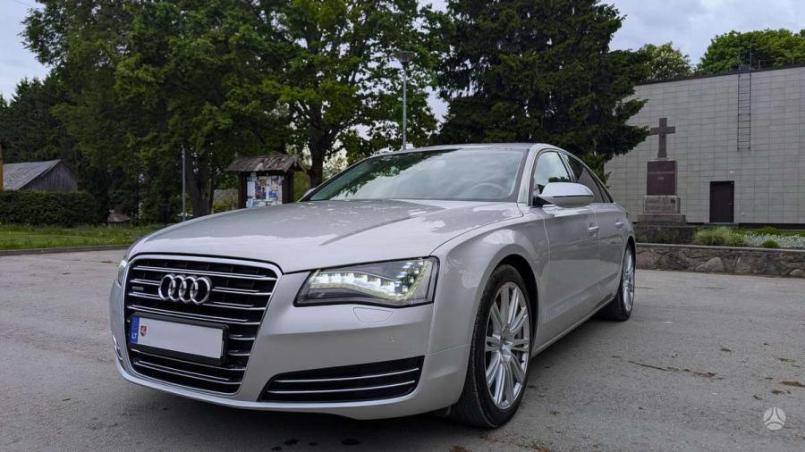 Grey Audi A8 2011 in Kretinga, with an engine capacity of 2.97 L and mileage of 285 thousand km for 10500 €, photo 1 on AUTOMOTO.COM.LV