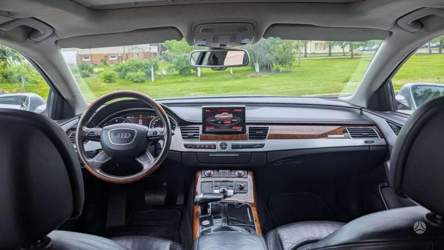 Grey Audi A8 2011 in Kretinga, with an engine capacity of 2.97 L and mileage of 285 thousand km for 10500 €, photo 11 on AUTOMOTO.COM.LV