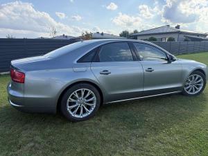 Grey Audi A8 2012 in Kaunas, with an engine capacity of 2.97 L and mileage of 225 thousand km for 14900 €, photo 4 on AUTOMOTO.COM.LV
