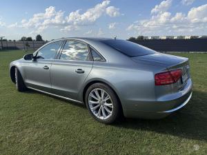 Grey Audi A8 2012 in Kaunas, with an engine capacity of 2.97 L and mileage of 225 thousand km for 14900 €, photo 5 on AUTOMOTO.COM.LV