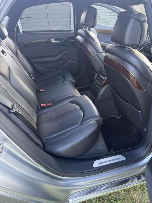 Grey Audi A8 2012 in Kaunas, with an engine capacity of 2.97 L and mileage of 225 thousand km for 14900 €, photo 8 on AUTOMOTO.COM.LV