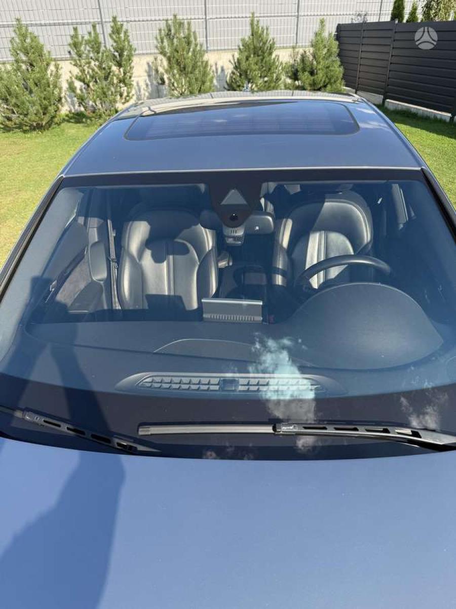 Grey Audi A8 2012 in Kaunas, with an engine capacity of 2.97 L and mileage of 225 thousand km for 14900 €, photo 13 on AUTOMOTO.COM.LV