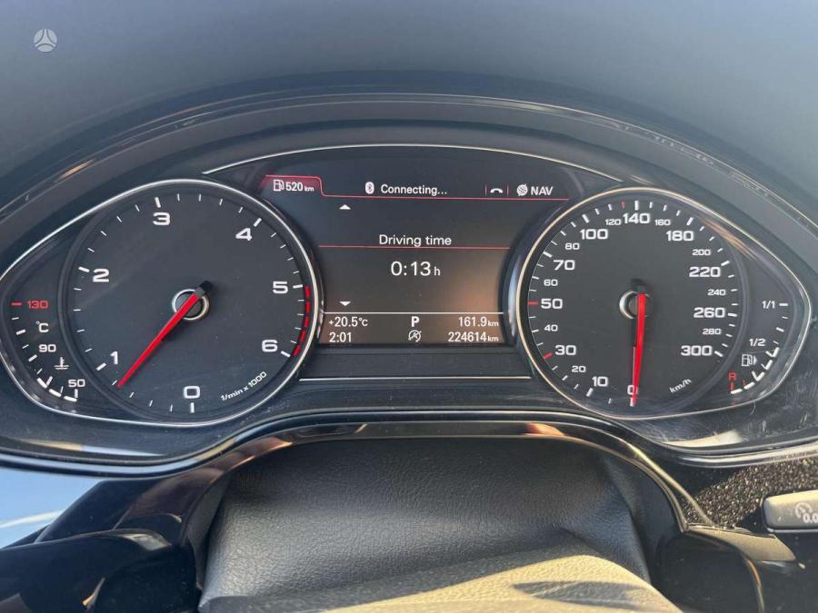 Grey Audi A8 2012 in Kaunas, with an engine capacity of 2.97 L and mileage of 225 thousand km for 14900 €, photo 16 on AUTOMOTO.COM.LV