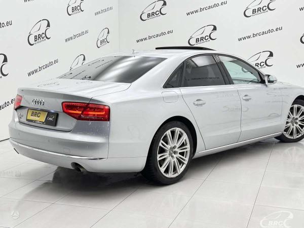 Pelēks Audi A8 2013 Viļņa, ar dzinēja tilpumu 3.00 L un nobraukumu 214 tūkst. km par 11900 €, foto 3 vietnē AUTOMOTO.COM.LV