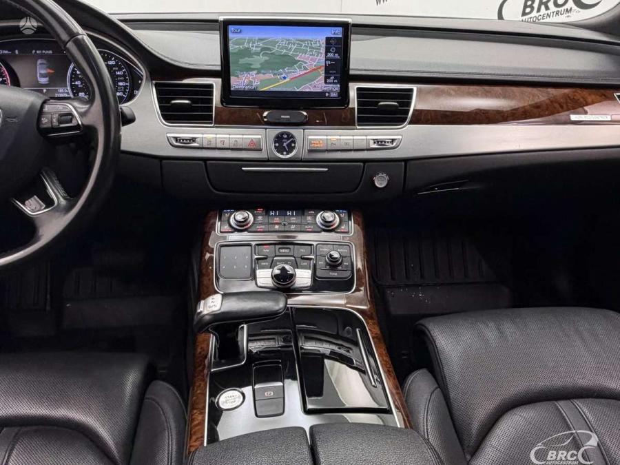 Pelēks Audi A8 2013 Viļņa, ar dzinēja tilpumu 3.00 L un nobraukumu 214 tūkst. km par 11900 €, foto 18 vietnē AUTOMOTO.COM.LV