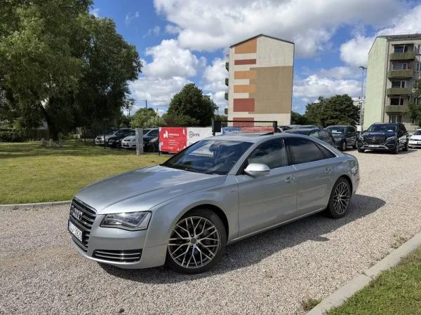 Grey Audi A8 2013 in Ventspils, with an engine capacity of 2.00 L and mileage of 157 thousand km for 17990 €, photo 1 on AUTOMOTO.COM.LV