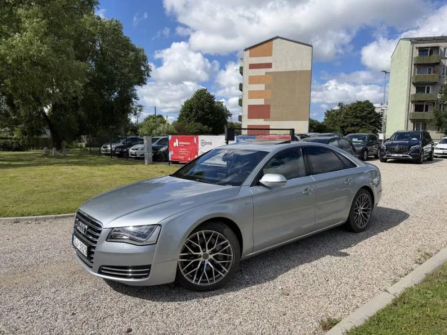 Pelēks Audi A8 2013 Ventspils, ar dzinēja tilpumu 2.00 L un nobraukumu 157 tūkst. km par 17990 €, foto 1 vietnē AUTOMOTO.COM.LV