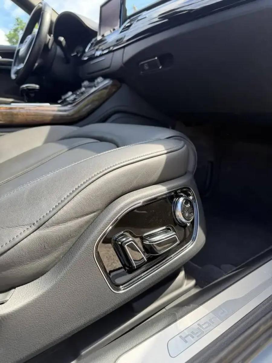 Pelēks Audi A8 2013 Ventspils, ar dzinēja tilpumu 2.00 L un nobraukumu 157 tūkst. km par 17990 €, foto 18 vietnē AUTOMOTO.COM.LV