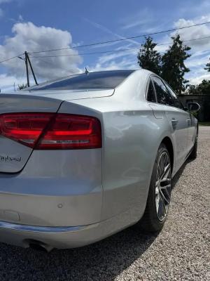 Pelēks Audi A8 2013 Ventspils, ar dzinēja tilpumu 2.00 L un nobraukumu 157 tūkst. km par 17990 €, foto 38 vietnē AUTOMOTO.COM.LV