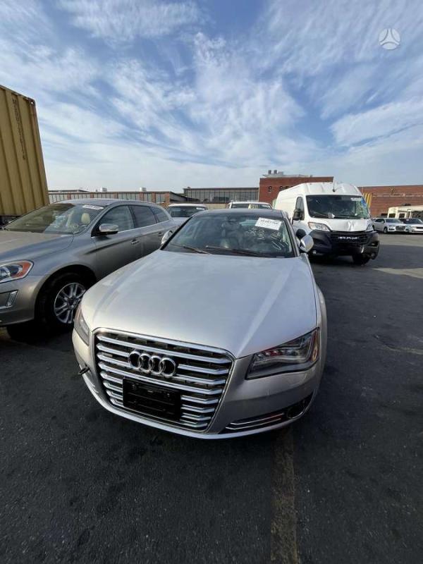 Grey Audi A8 2013 in Vilnius, with an engine capacity of 3.00 L and mileage of 138 thousand km for 7600 €, photo 4 on AUTOMOTO.COM.LV