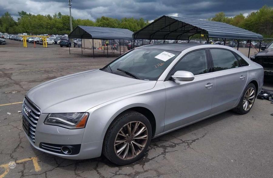 Grey Audi A8 2013 in Vilnius, with an engine capacity of 3.00 L and mileage of 138 thousand km for 7600 €, photo 6 on AUTOMOTO.COM.LV