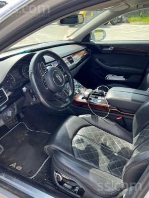Grey Audi A8 2013 in Riga, with an engine capacity of 3.00 L and mileage of 310 thousand km for 11500 €, photo 7 on AUTOMOTO.COM.LV