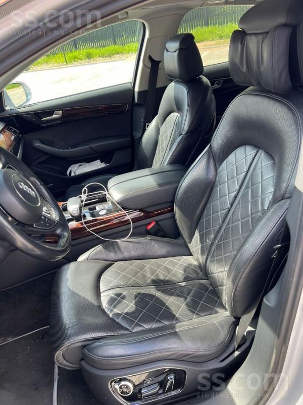 Grey Audi A8 2013 in Riga, with an engine capacity of 3.00 L and mileage of 310 thousand km for 11500 €, photo 9 on AUTOMOTO.COM.LV