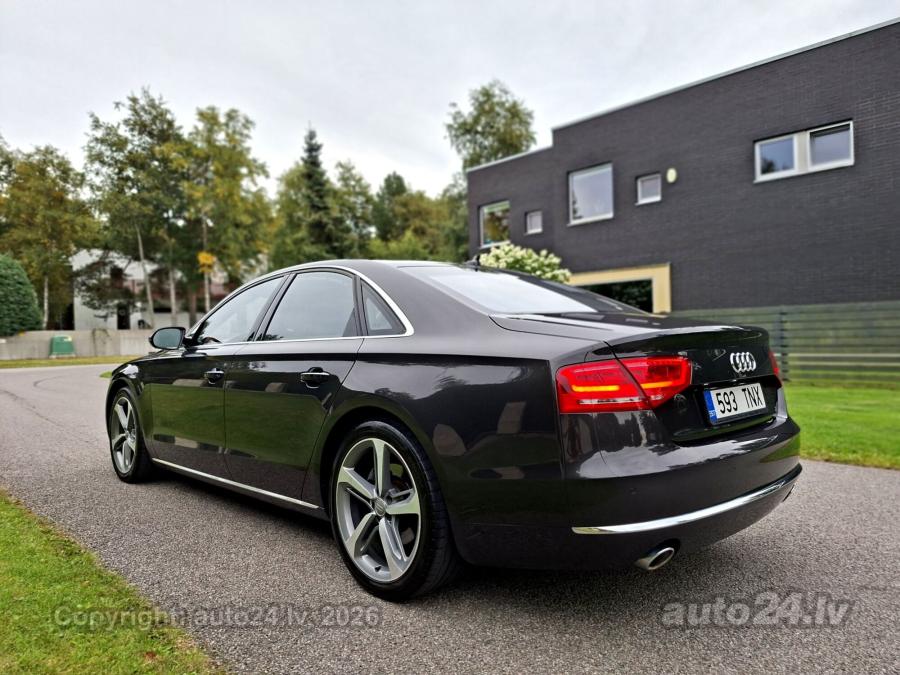 Grey Audi A8 2013 in Tallinn, with an engine capacity of 3.00 L and mileage of 188 thousand km for 17900 €, photo 8 on AUTOMOTO.COM.LV
