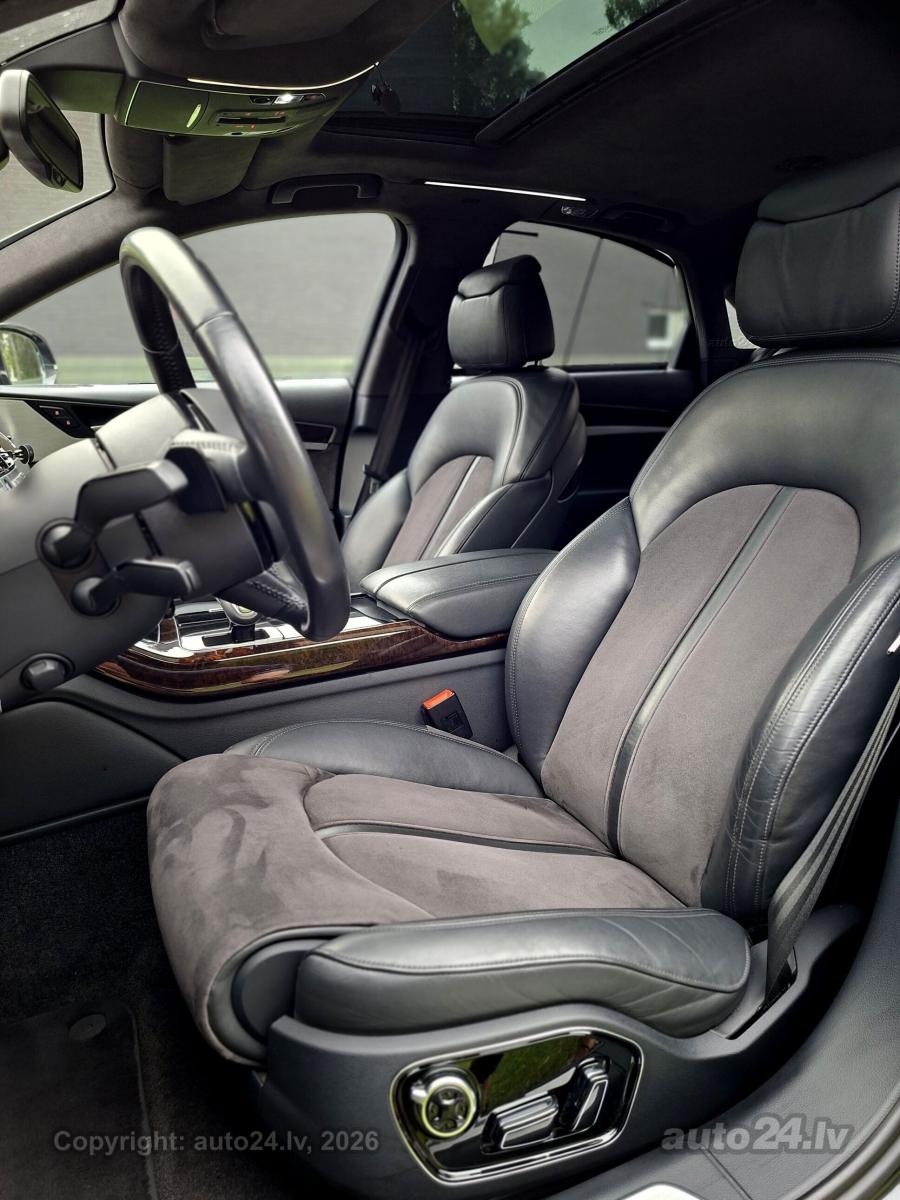 Grey Audi A8 2013 in Tallinn, with an engine capacity of 3.00 L and mileage of 188 thousand km for 17900 €, photo 12 on AUTOMOTO.COM.LV