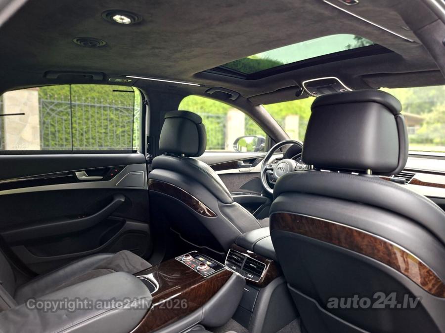 Grey Audi A8 2013 in Tallinn, with an engine capacity of 3.00 L and mileage of 188 thousand km for 17900 €, photo 20 on AUTOMOTO.COM.LV