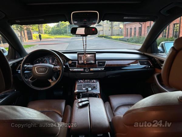 Grey Audi A8 2013 in Tallinn, with an engine capacity of 3.00 L and mileage of 119 thousand km for 18000 €, photo 10 on AUTOMOTO.COM.LV