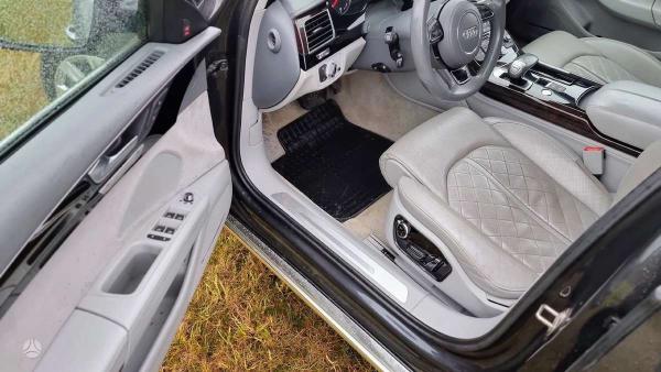 Pelēks Audi A8 2014 Viļņa, ar dzinēja tilpumu 2.97 L un nobraukumu 310 tūkst. km par 16800 €, foto 11 vietnē AUTOMOTO.COM.LV