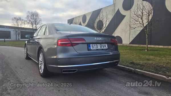 Pelēks Audi A8 2014 Tallina, ar dzinēja tilpumu 4.20 L un nobraukumu 278 tūkst. km par 21900 €, foto 2 vietnē AUTOMOTO.COM.LV