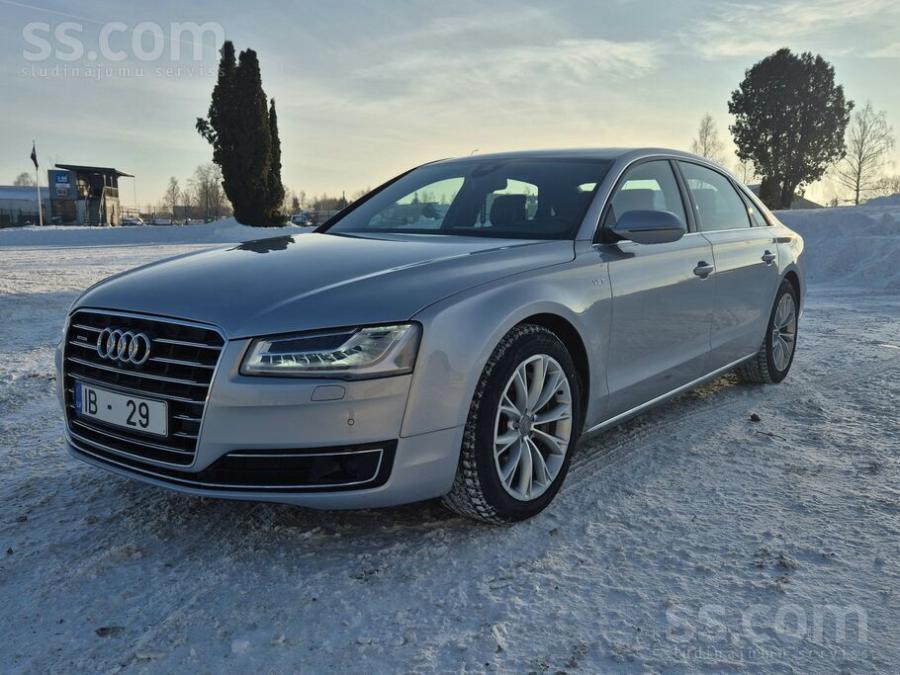 Grey Audi A8 2014 in Riga, with an engine capacity of 4.20 L and mileage of 264 thousand km for 24000 €, photo 1 on AUTOMOTO.COM.LV