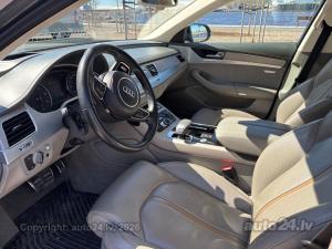 Pelēks Audi A8 2014 Tallina, ar dzinēja tilpumu 4.20 L un nobraukumu 278 tūkst. km par 17900 €, foto 4 vietnē AUTOMOTO.COM.LV