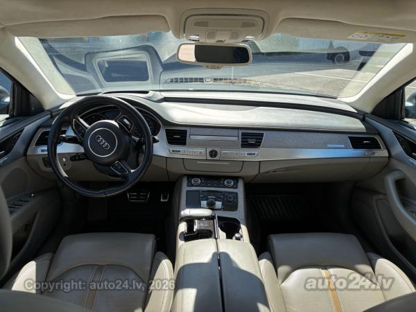 Grey Audi A8 2014 in Tallinn, with an engine capacity of 4.20 L and mileage of 278 thousand km for 17900 €, photo 4 on AUTOMOTO.COM.LV