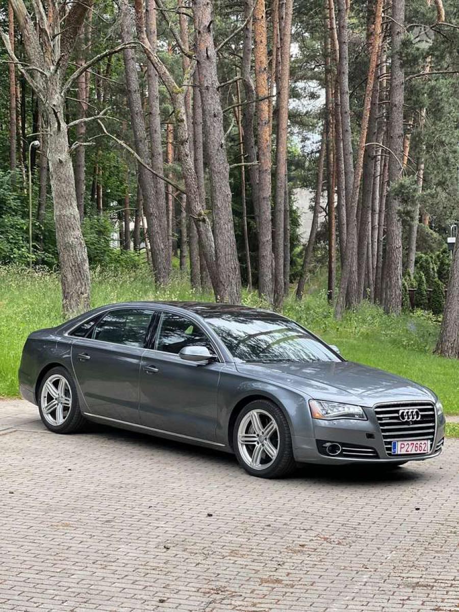 Grey Audi A8 2014 in Vilnius, with an engine capacity of 4.00 L and mileage of 223 thousand km for 8500 €, photo 1 on AUTOMOTO.COM.LV