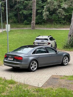 Grey Audi A8 2014 in Vilnius, with an engine capacity of 4.00 L and mileage of 223 thousand km for 8500 €, photo 8 on AUTOMOTO.COM.LV