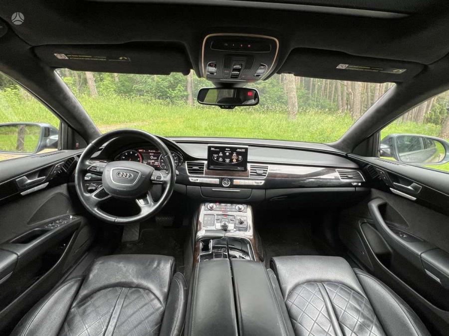 Grey Audi A8 2014 in Vilnius, with an engine capacity of 4.00 L and mileage of 223 thousand km for 8500 €, photo 11 on AUTOMOTO.COM.LV