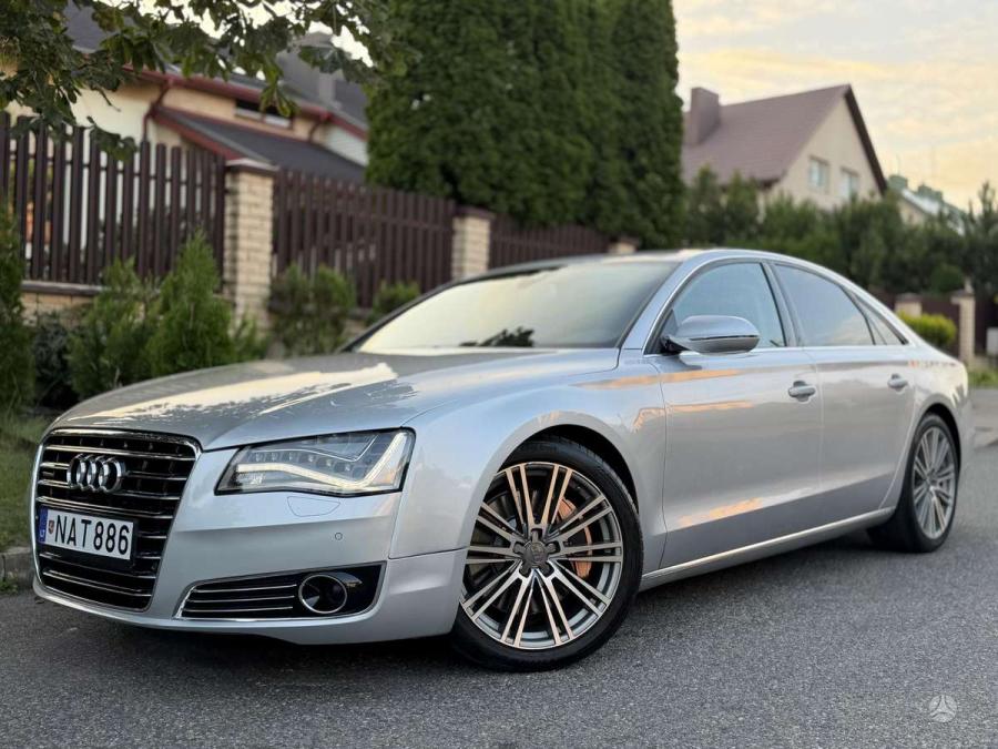 Grey Audi A8 2014 in Vilnius, with an engine capacity of 4.13 L and mileage of 280 thousand km for 11950 €, photo 1 on AUTOMOTO.COM.LV