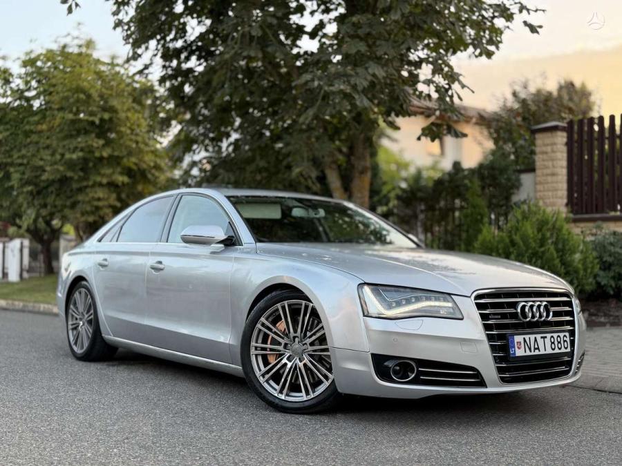 Grey Audi A8 2014 in Vilnius, with an engine capacity of 4.13 L and mileage of 280 thousand km for 11950 €, photo 33 on AUTOMOTO.COM.LV