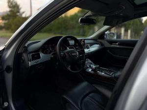 Grey Audi A8 2014 in Vilnius, with an engine capacity of 4.13 L and mileage of 280 thousand km for 11950 €, photo 38 on AUTOMOTO.COM.LV
