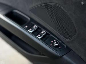 Grey Audi A8 2014 in Vilnius, with an engine capacity of 4.13 L and mileage of 280 thousand km for 11950 €, photo 42 on AUTOMOTO.COM.LV