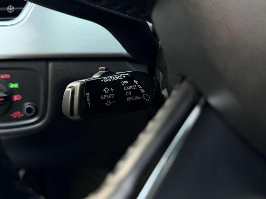 Grey Audi A8 2014 in Vilnius, with an engine capacity of 4.13 L and mileage of 280 thousand km for 11950 €, photo 54 on AUTOMOTO.COM.LV
