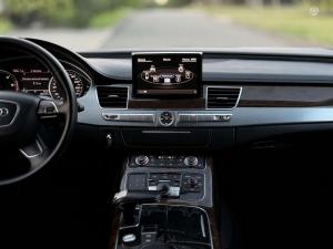 Grey Audi A8 2014 in Vilnius, with an engine capacity of 4.13 L and mileage of 280 thousand km for 11950 €, photo 55 on AUTOMOTO.COM.LV