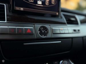 Grey Audi A8 2014 in Vilnius, with an engine capacity of 4.13 L and mileage of 280 thousand km for 11950 €, photo 59 on AUTOMOTO.COM.LV