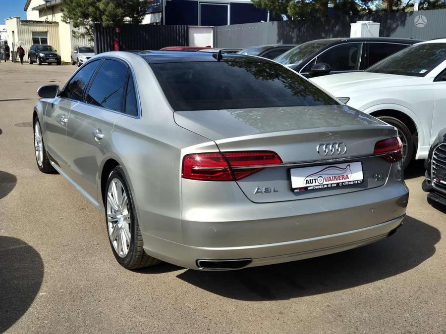 Grey Audi A8 2016 in Vilnius, with an engine capacity of 3.99 L and mileage of 163 thousand km for 10400 €, photo 1 on AUTOMOTO.COM.LV
