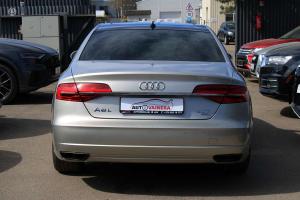 Grey Audi A8 2016 in Vilnius, with an engine capacity of 3.99 L and mileage of 163 thousand km for 10400 €, photo 3 on AUTOMOTO.COM.LV
