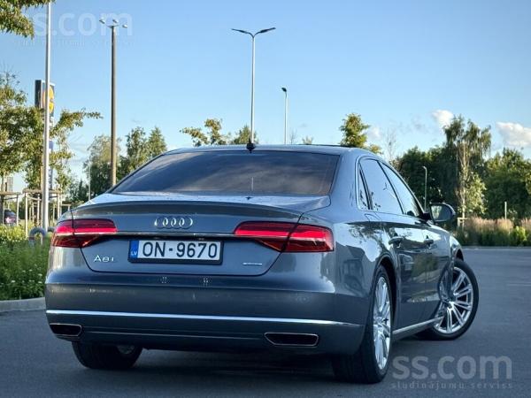 Pelēks Audi A8 2016 Rīga, ar dzinēja tilpumu 3.00 L un nobraukumu 210 tūkst. km par 17500 €, foto 9 vietnē AUTOMOTO.COM.LV